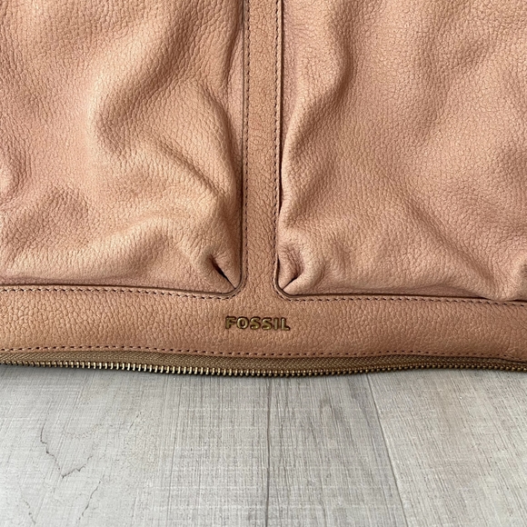 Fossil | Bags | Fossil Small Piper Pebbled Leather Crossbody Bag | Poshmark